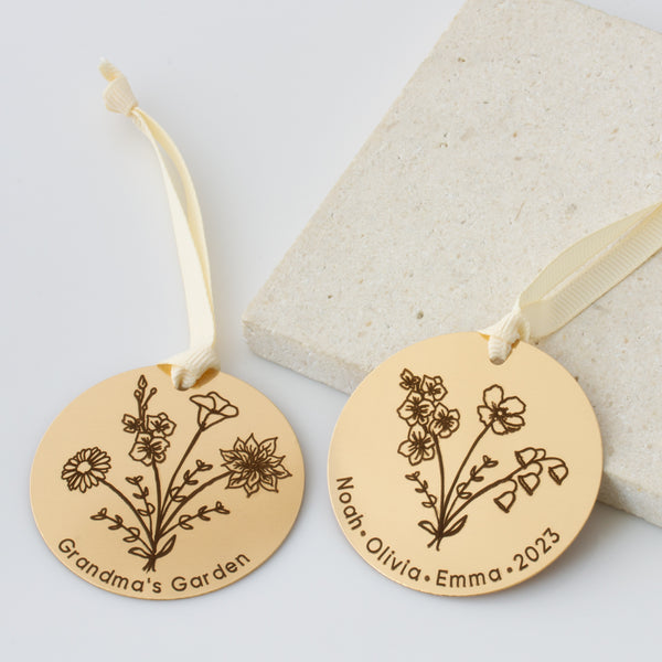 Birth Flower Bouquet Disc Necklace - LEILA